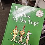 Amazon.com: Ten Apples Up On Top! (Bright & Early Board Books ...