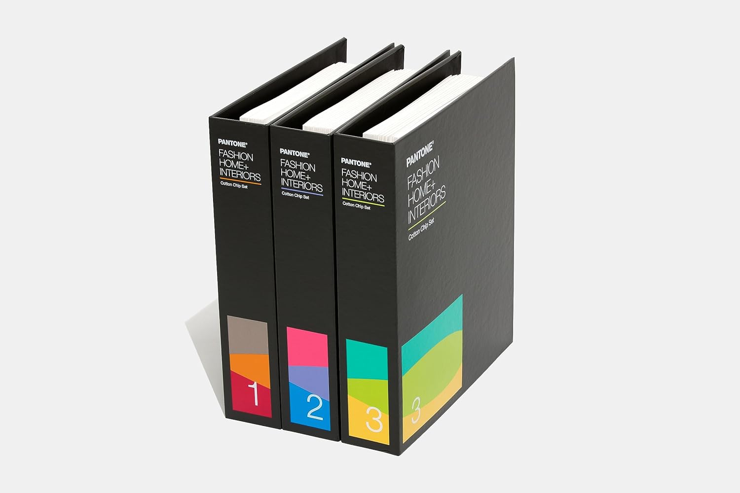 Amazon.com : Pantone Fashion, Home + Interiors Cotton Chip Set | 2,625 ...