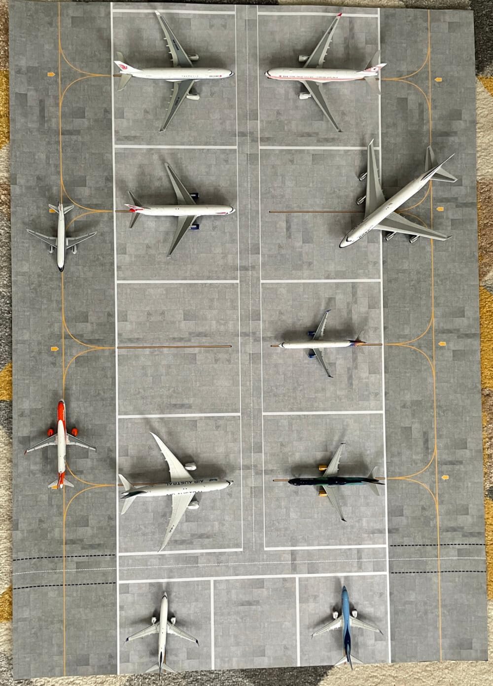 Airport Diorama Paper Mat with Remote Parking Stands, 60cm wide x 84cm ...