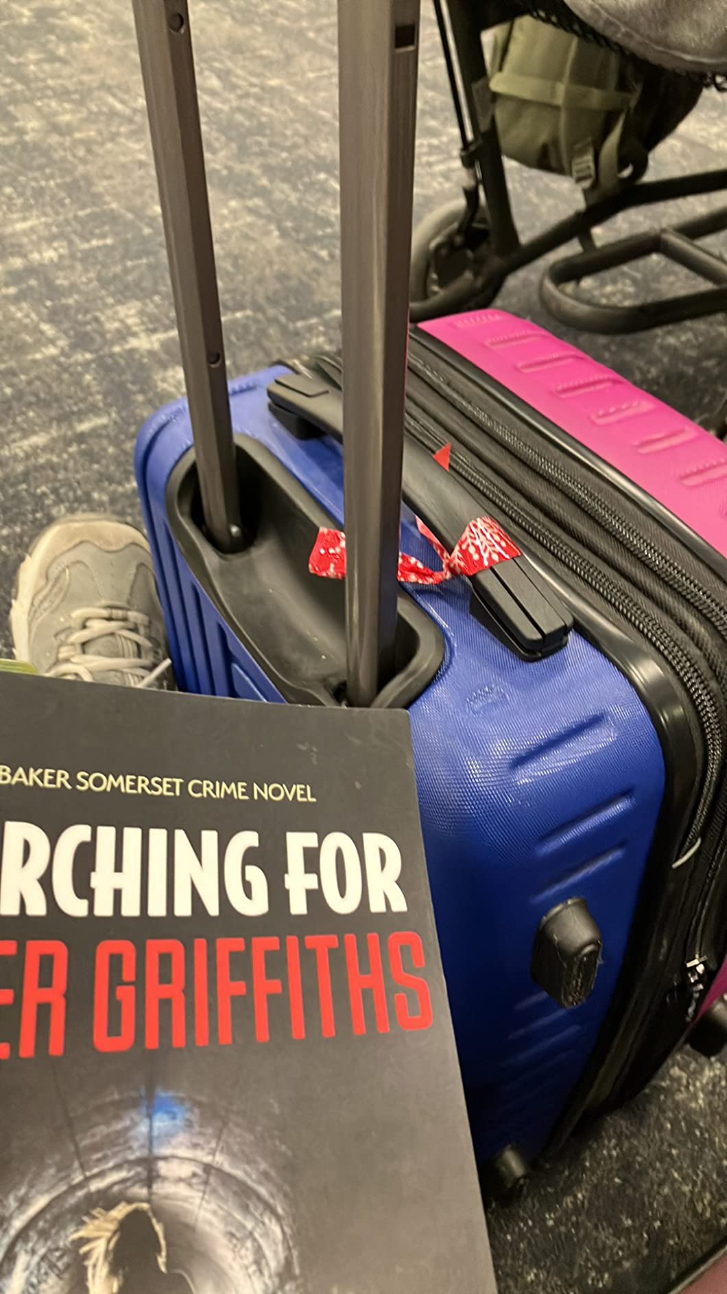 Searching for Peter Griffiths - Kindle edition by Folsom, Max . Mystery ...