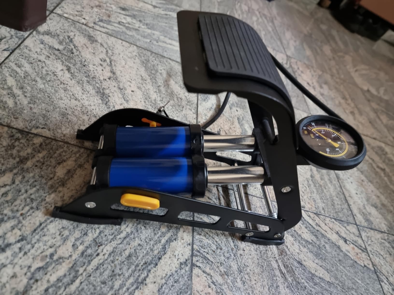 ZEVON Double Cylinder Portable High Pressure Foot Air Pump Compressor ...