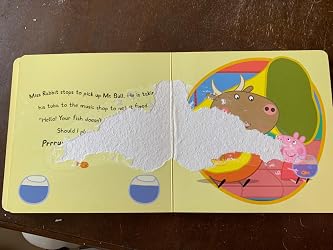 Peppa's First Pet;Peppa Pig: Scholastic: 9780545881272: Amazon.com: Books