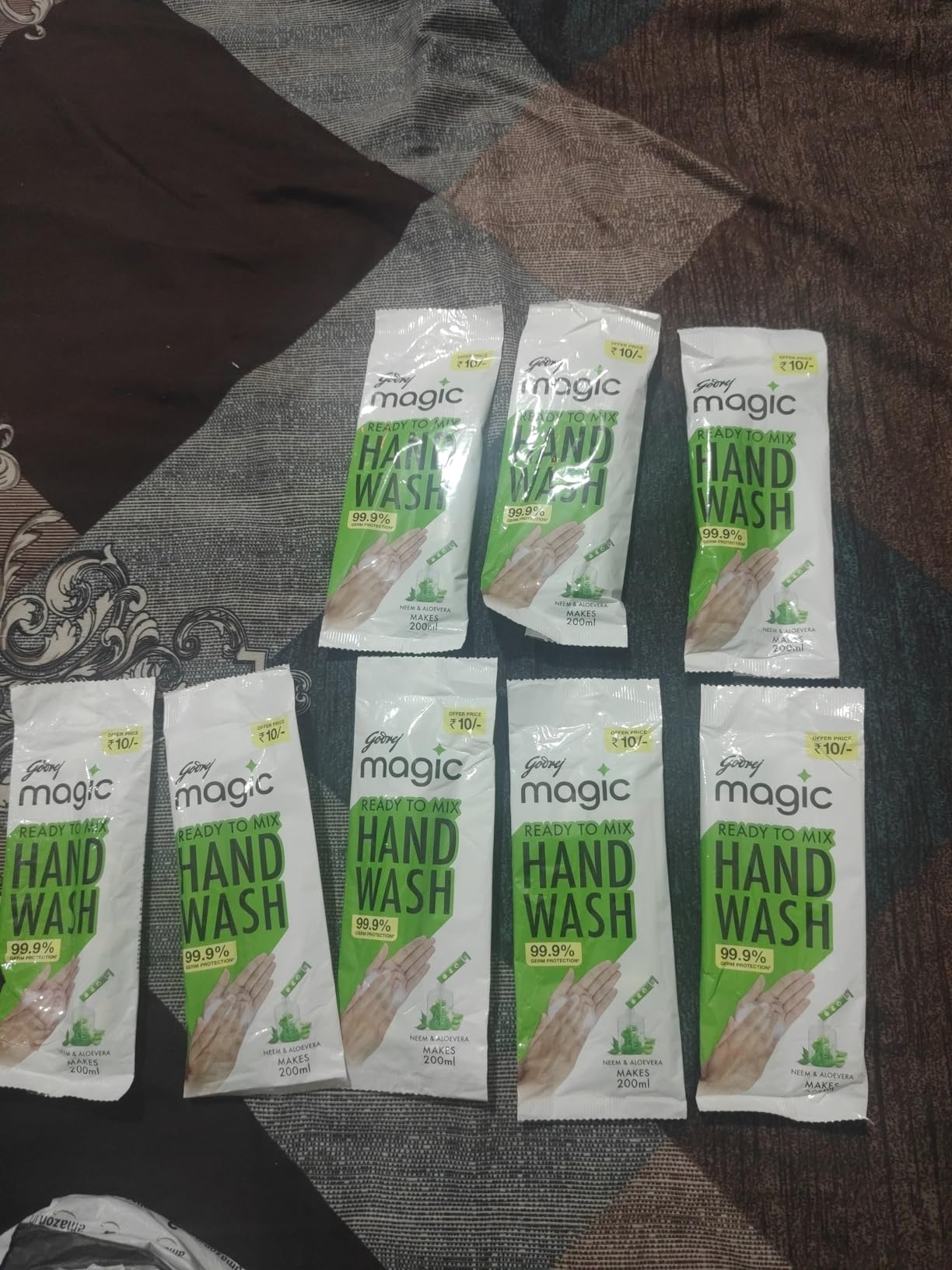 Godrej Magic powder to Liquid handwash 9X10ml Hand Wash Pouch (11 x 8. ...