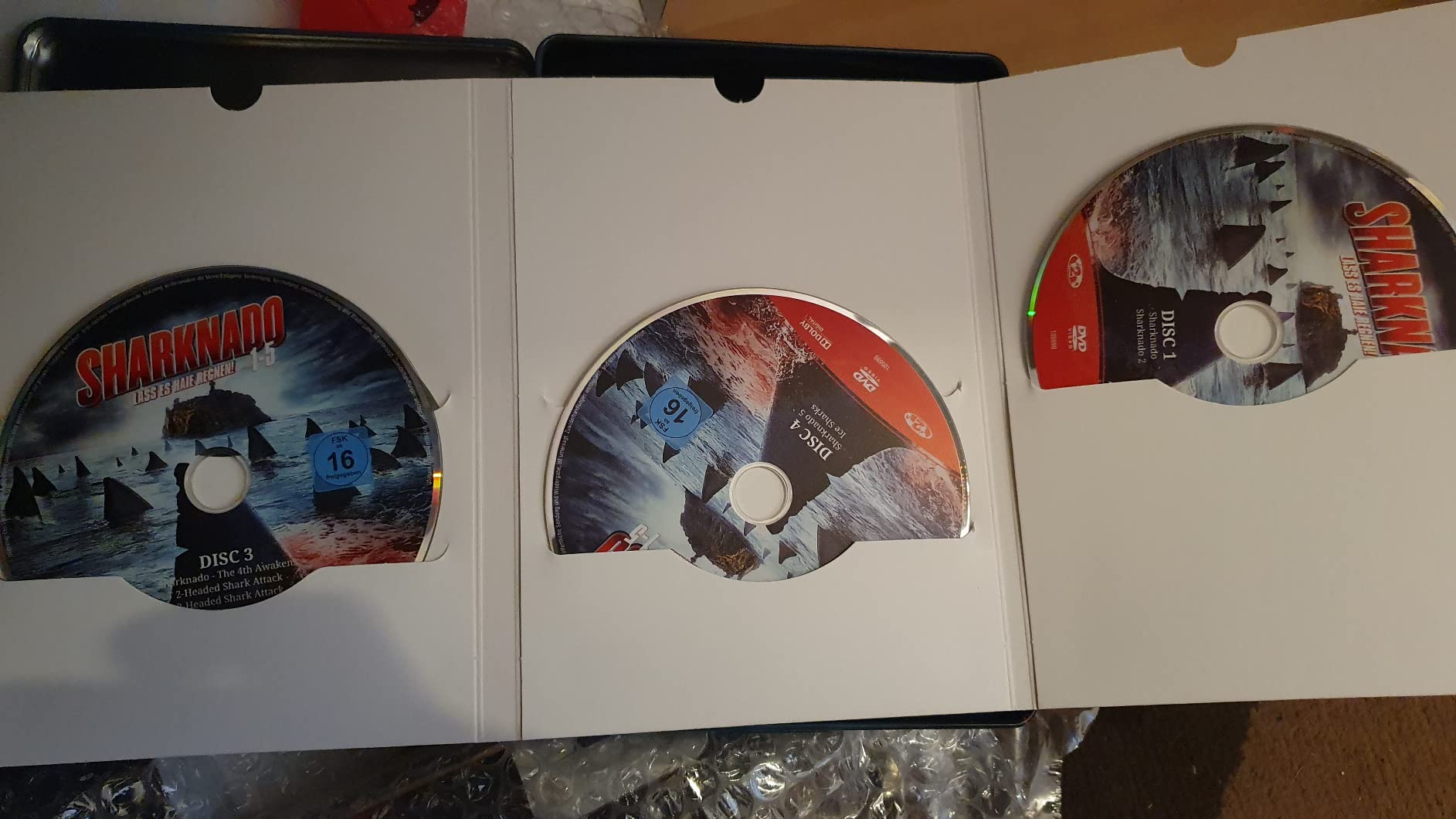 Sharknado 1 - 5 DVD Box - Die Kult Hai Film Collection: Amazon.de: DVD ...