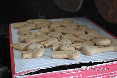 Bonio Mini Adult Dog Biscuits Original 1 x 10kg Pack : Amazon.co.uk ...