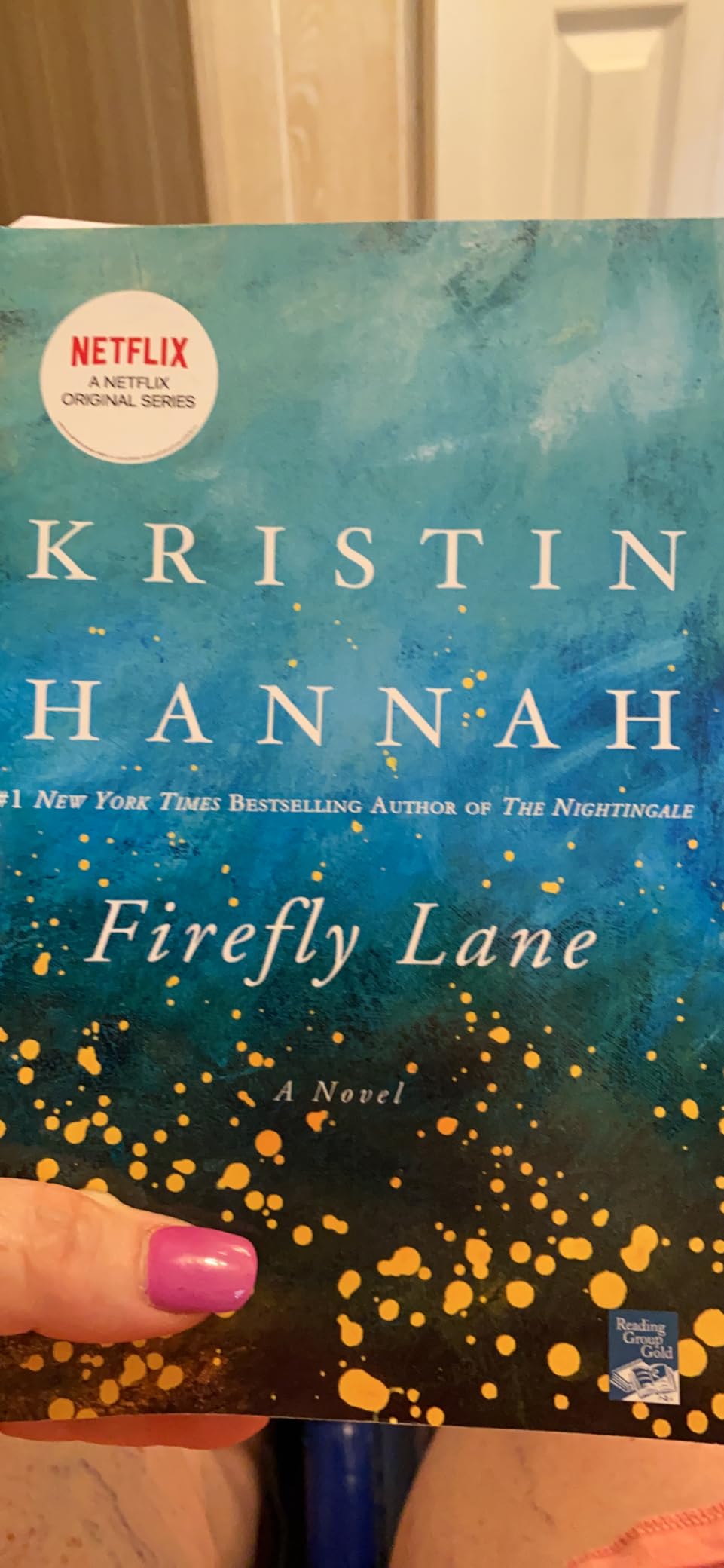 Firefly Lane: A Novel: Hannah, Kristin: 9780312537074: Amazon.com: Books