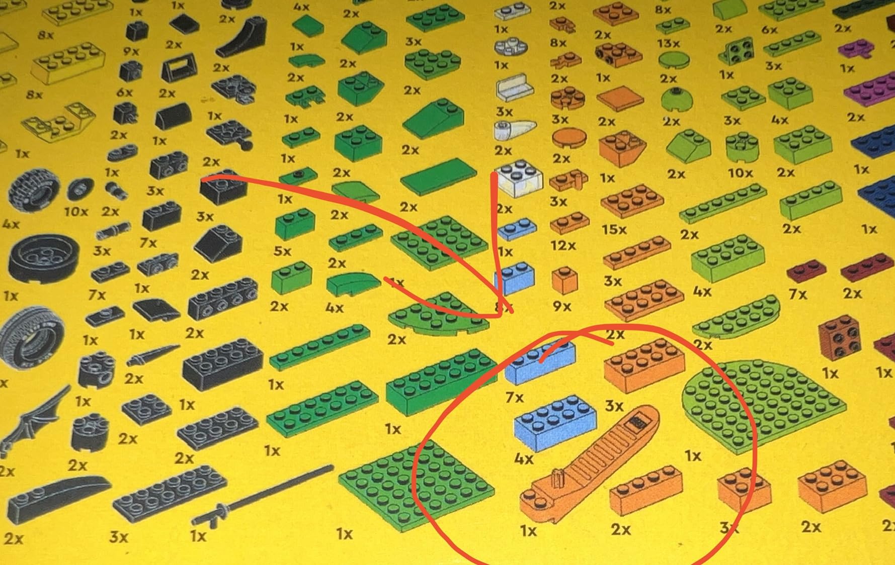 Amazon.com: LEGO Classic Build Together 11020 Creative Building Toy Set ...