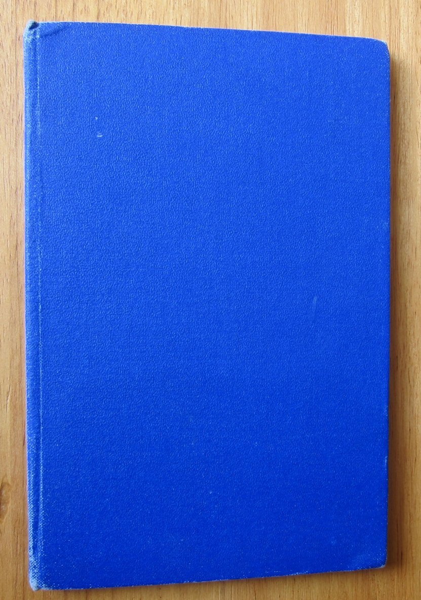 Nibble the Squirrel: John & Slade Julian Elliott: Amazon.com: Books