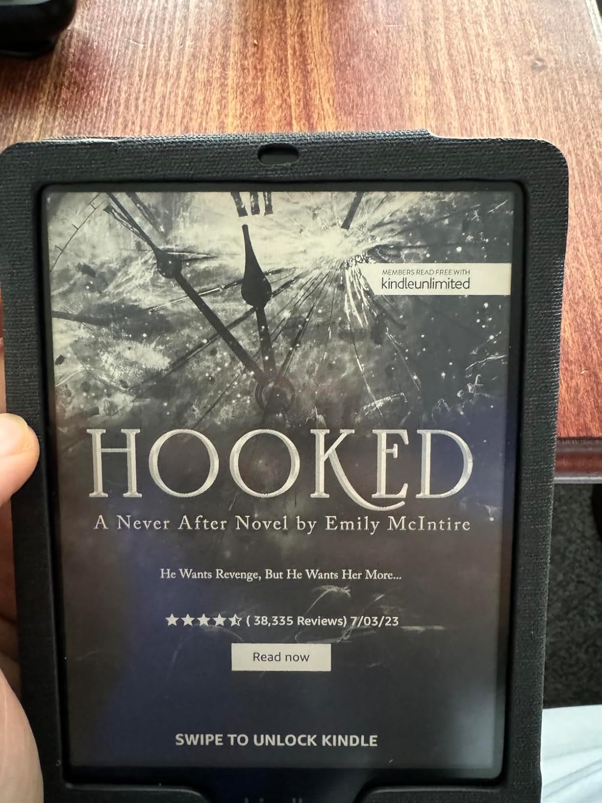 Case has great features, but quality control is lacking