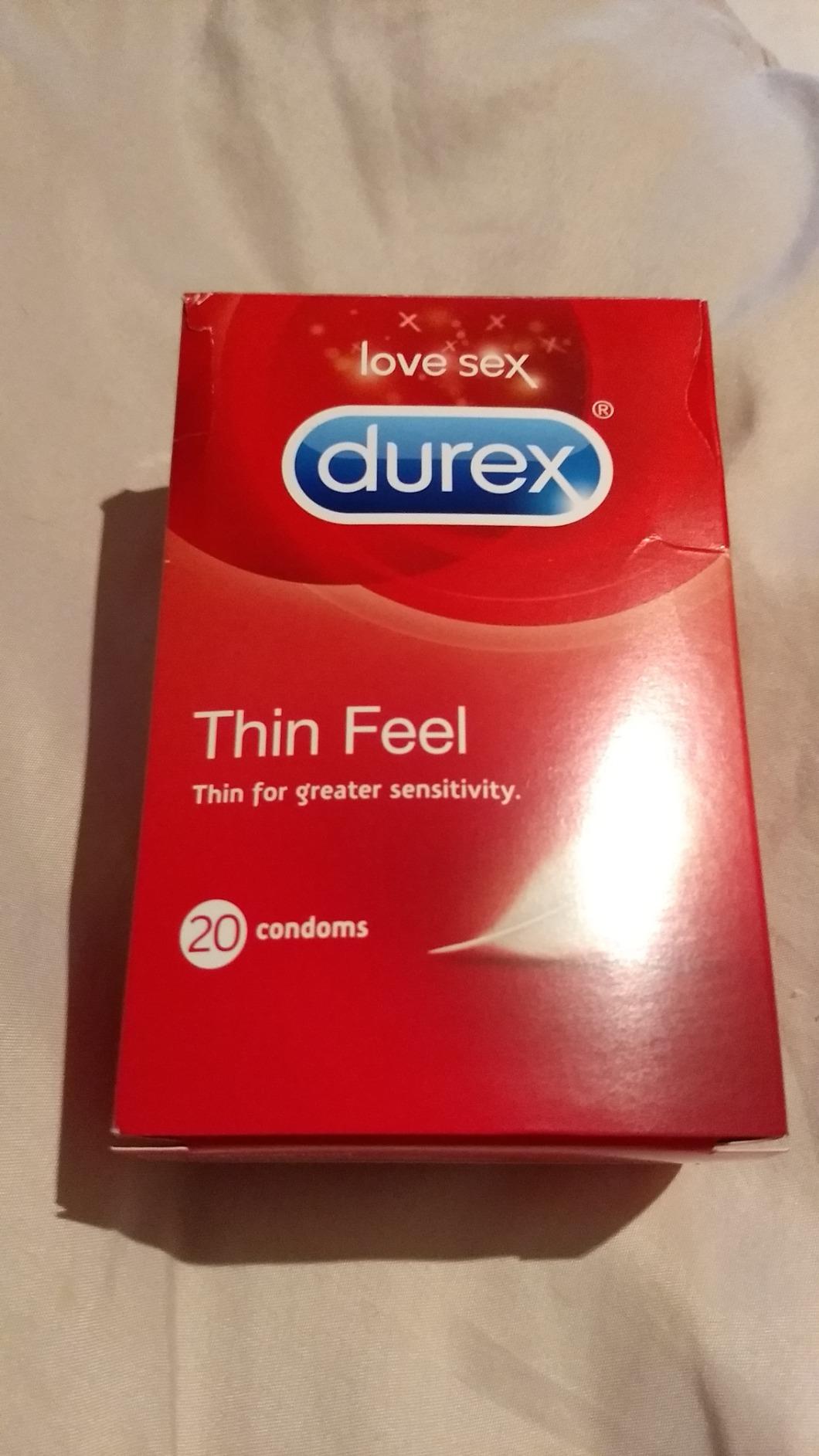 Durex Thin Feel Condoms, Regular Fit, 20s, Secure, Natural Latex, with ...