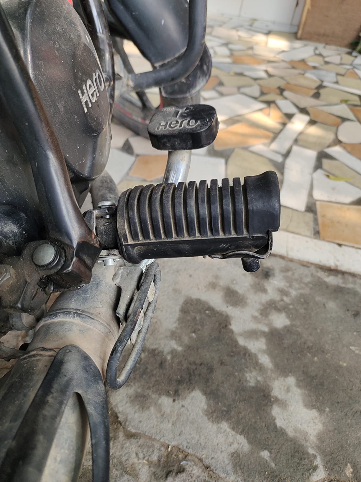 NIKAVI FRAS01 Foot Rest Assembly Front Right Hand Compatible for Hero ...