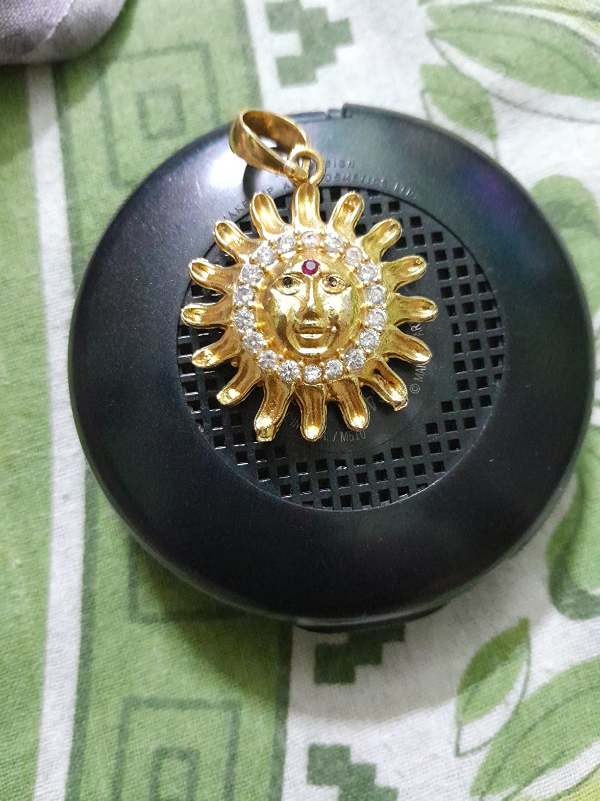 Dharmsaar Suraj Locket, Sooraj Pendant Necklace for Men and women, Gold ...