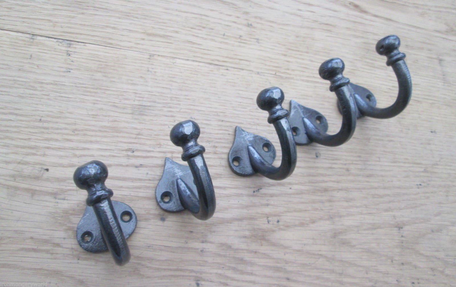 IRONMONGERY WORLD® 3050AI 5 X Ball TIP Antique Style Single Coat Hook ...