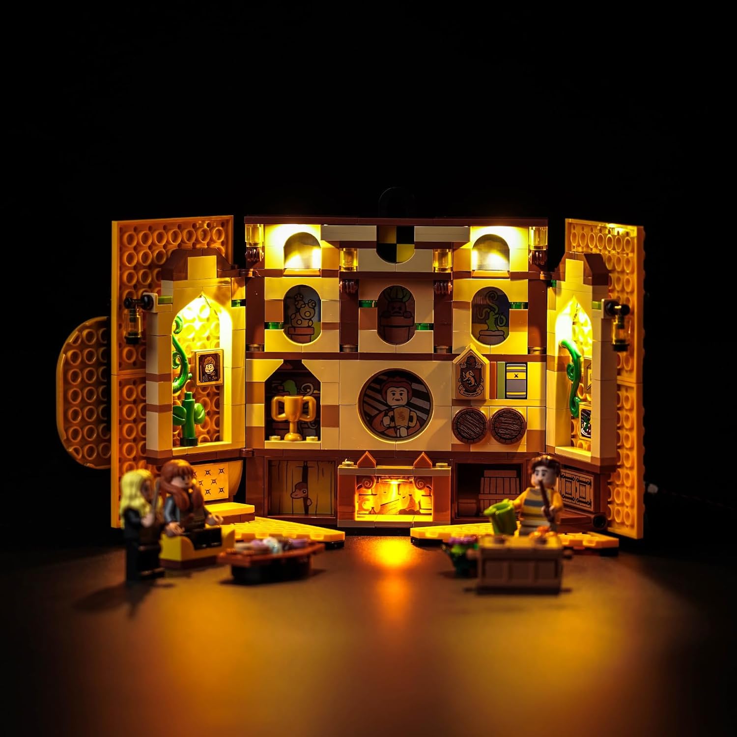 Amazon.com: LocoLee LED Light Compatible with Lego Hufflepuff House ...
