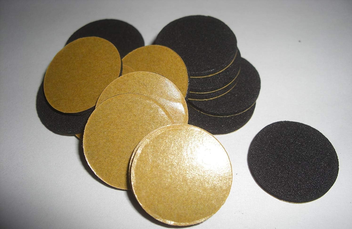 16 Stück Rutsch Stop selbstklebend, rund, Gummi, schwarz,20mm x1,5mm ...