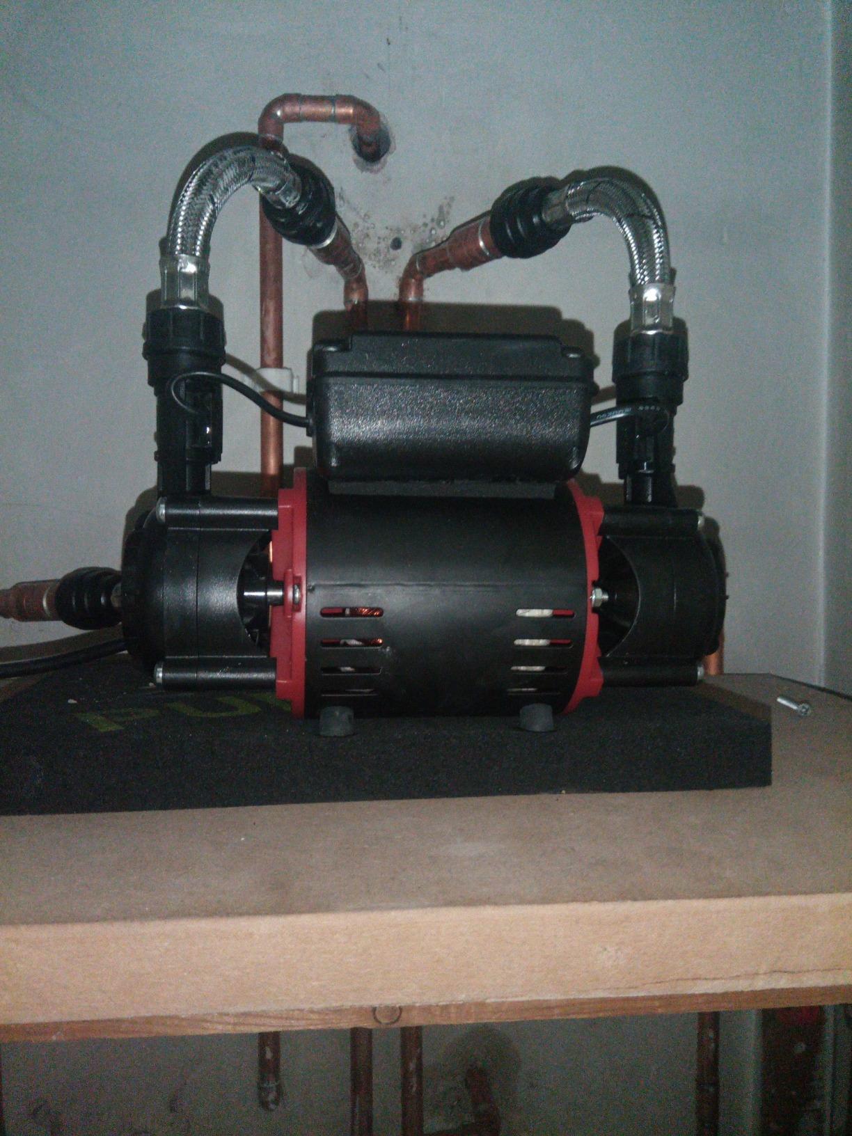 Grundfos 98950216 STR2 - 1.5 Bar Twin Impeller Shower Pump : Amazon.co ...