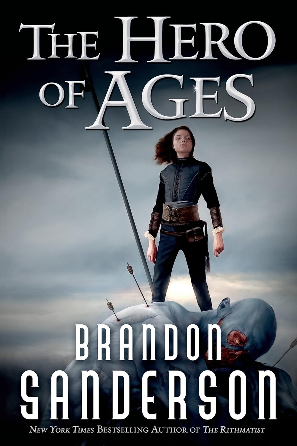 The Hero of Ages (Mistborn, 3) : Sanderson, Brandon: Amazon.es: Libros