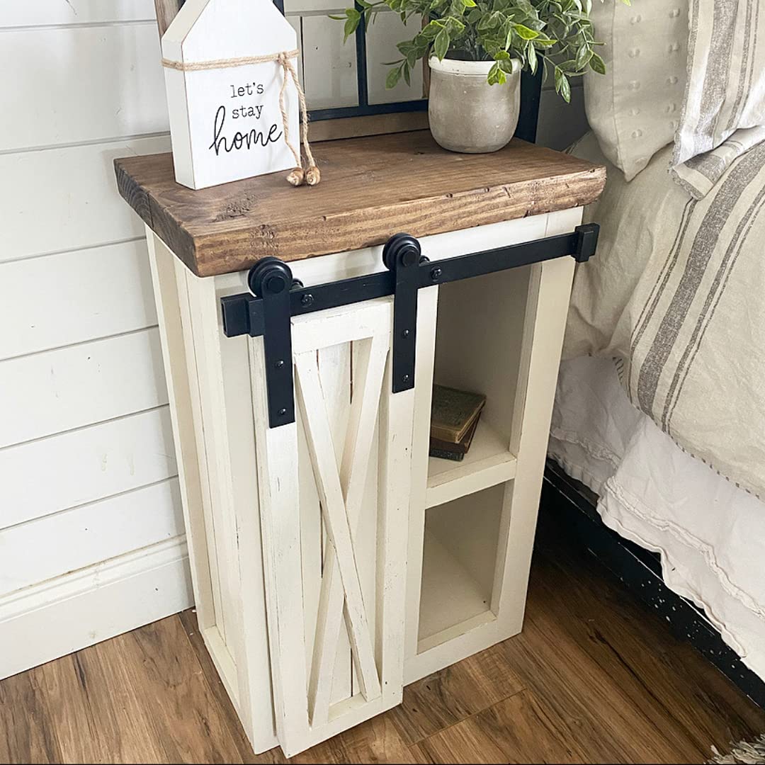Amazon.com: Savvy Farmhouse Sliding Barn Door Nightstand, 18" Modern ...