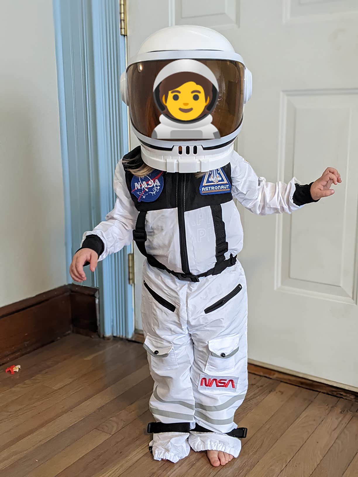 $9/mo - Finance Astronaut Helmet with Movable Visor Pretend Play Toy ...