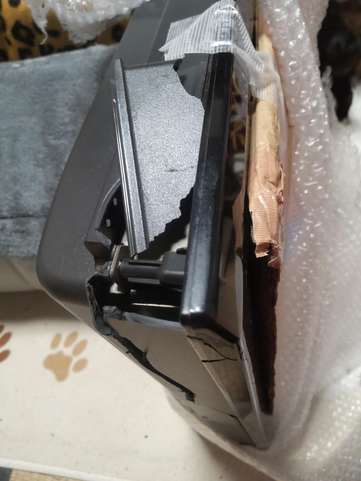 Amazon | シャープ 32V型 ハイビジョン 液晶テレビ ブラック AQUOS LC-32E7-B | テレビ 通販