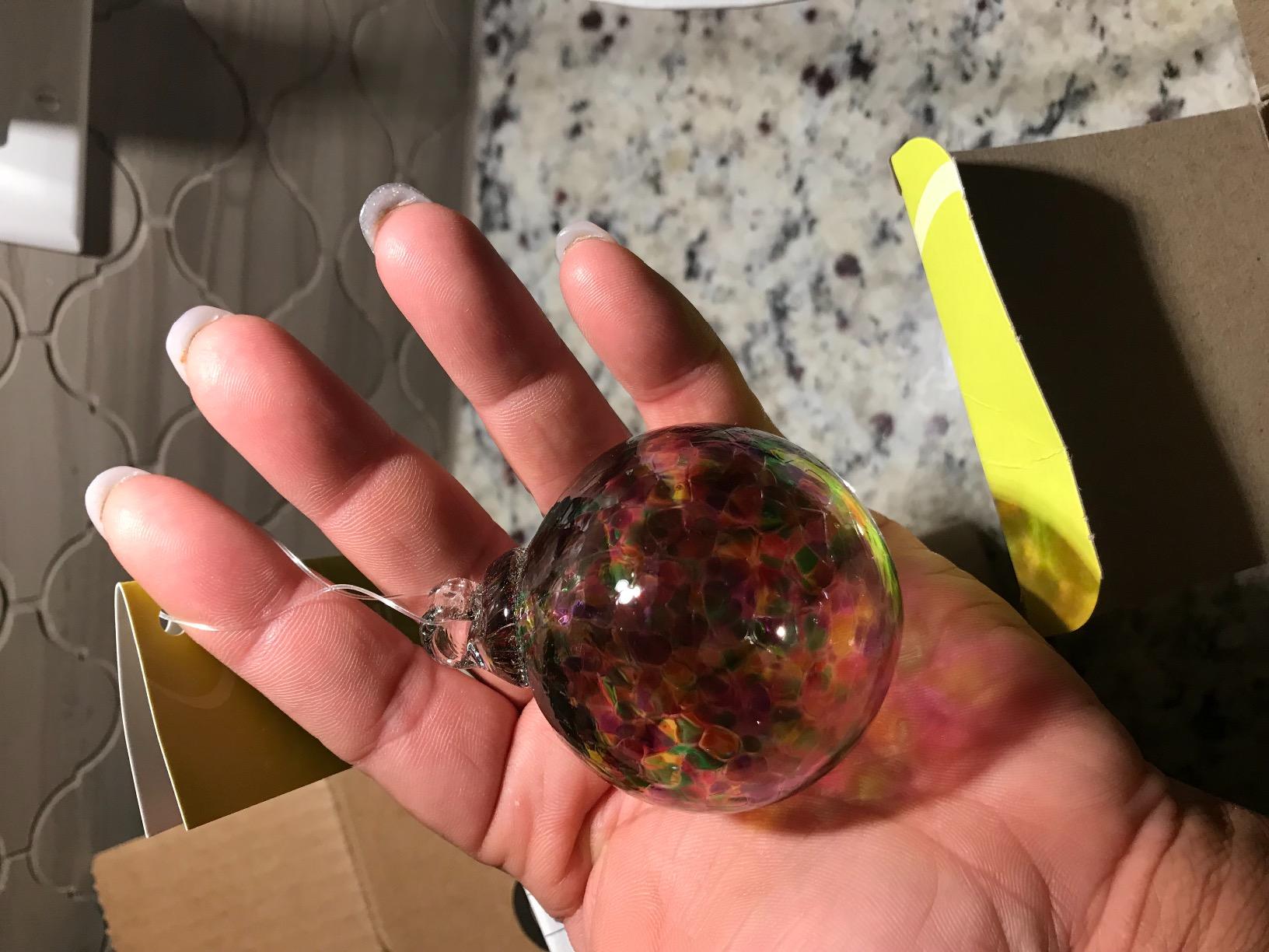 Amazon.com : Kitras 2-Inch Calico Ball, Wild Plum : Suncatchers : Patio ...