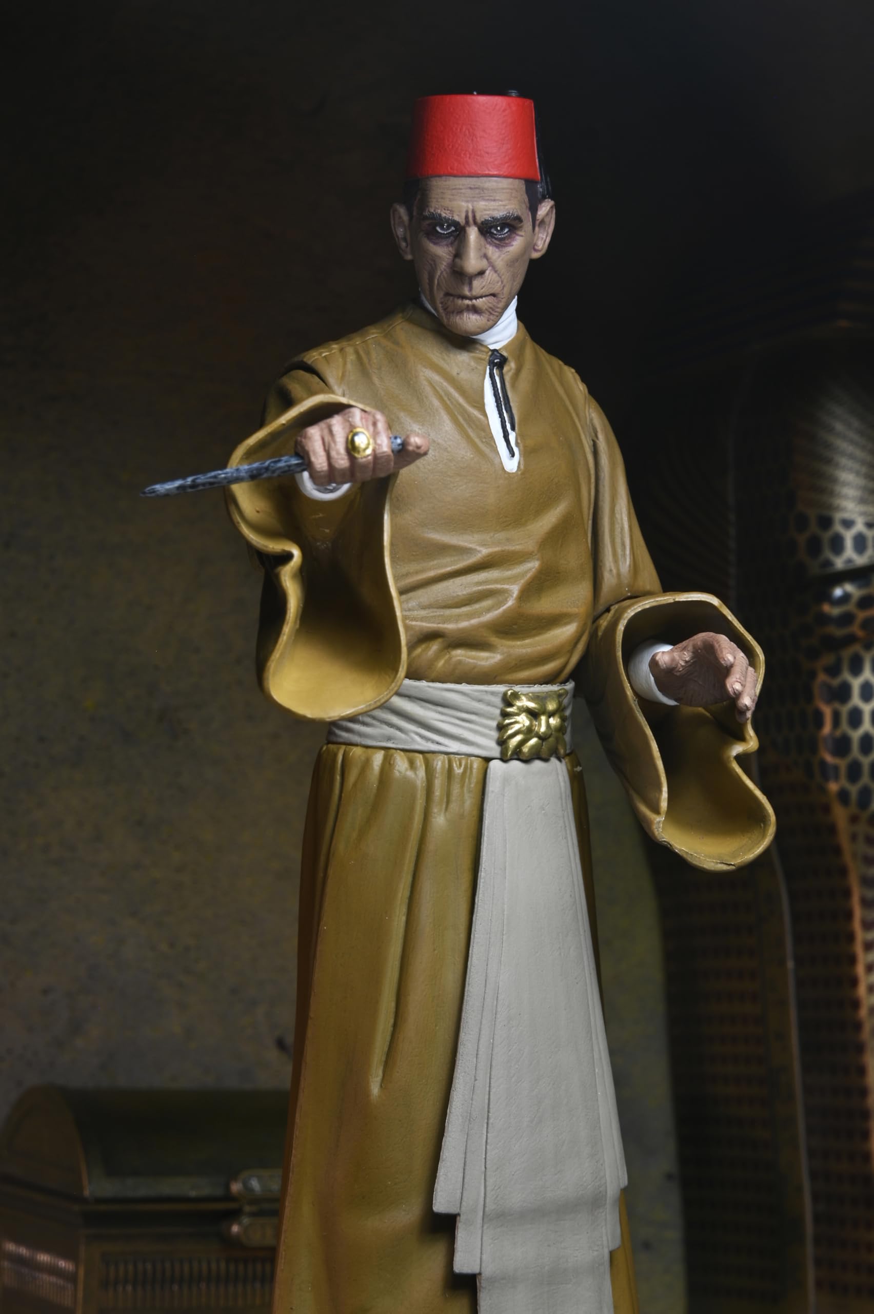 Snapklik.com : Universal Monsters - 7” Scale Action Figure - Ultimate Mummy Ardeth Bay