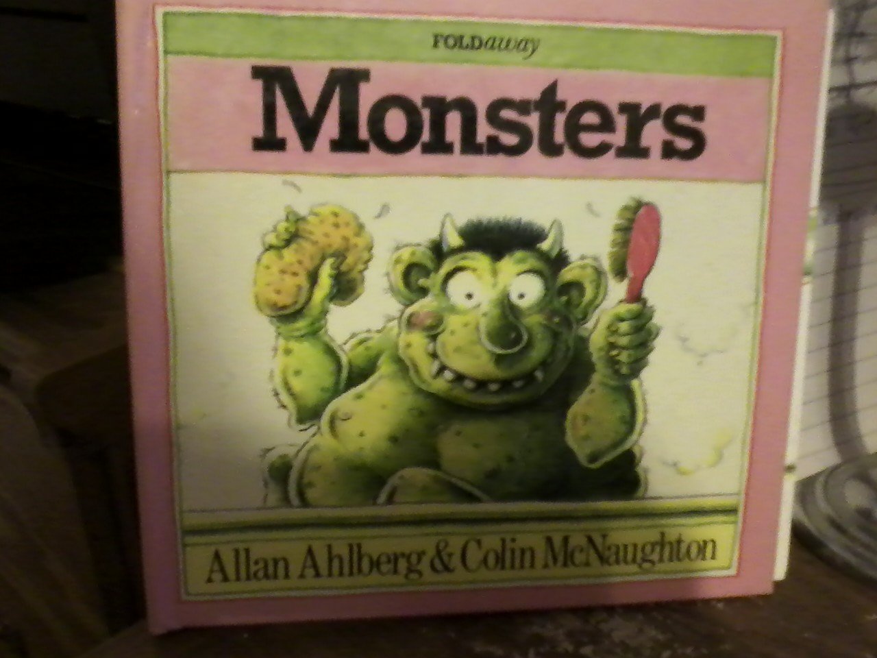 Monsters: Foldaway Books: Allan Ahlberg, Colin McNaughton ...