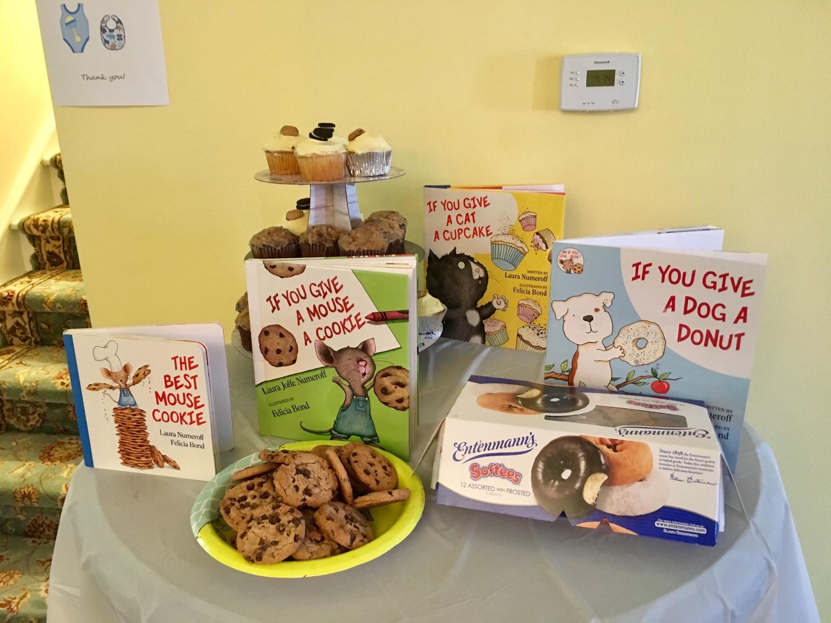 Amazon.com: The Best Mouse Cookie Padded Board Book (If You Give ...