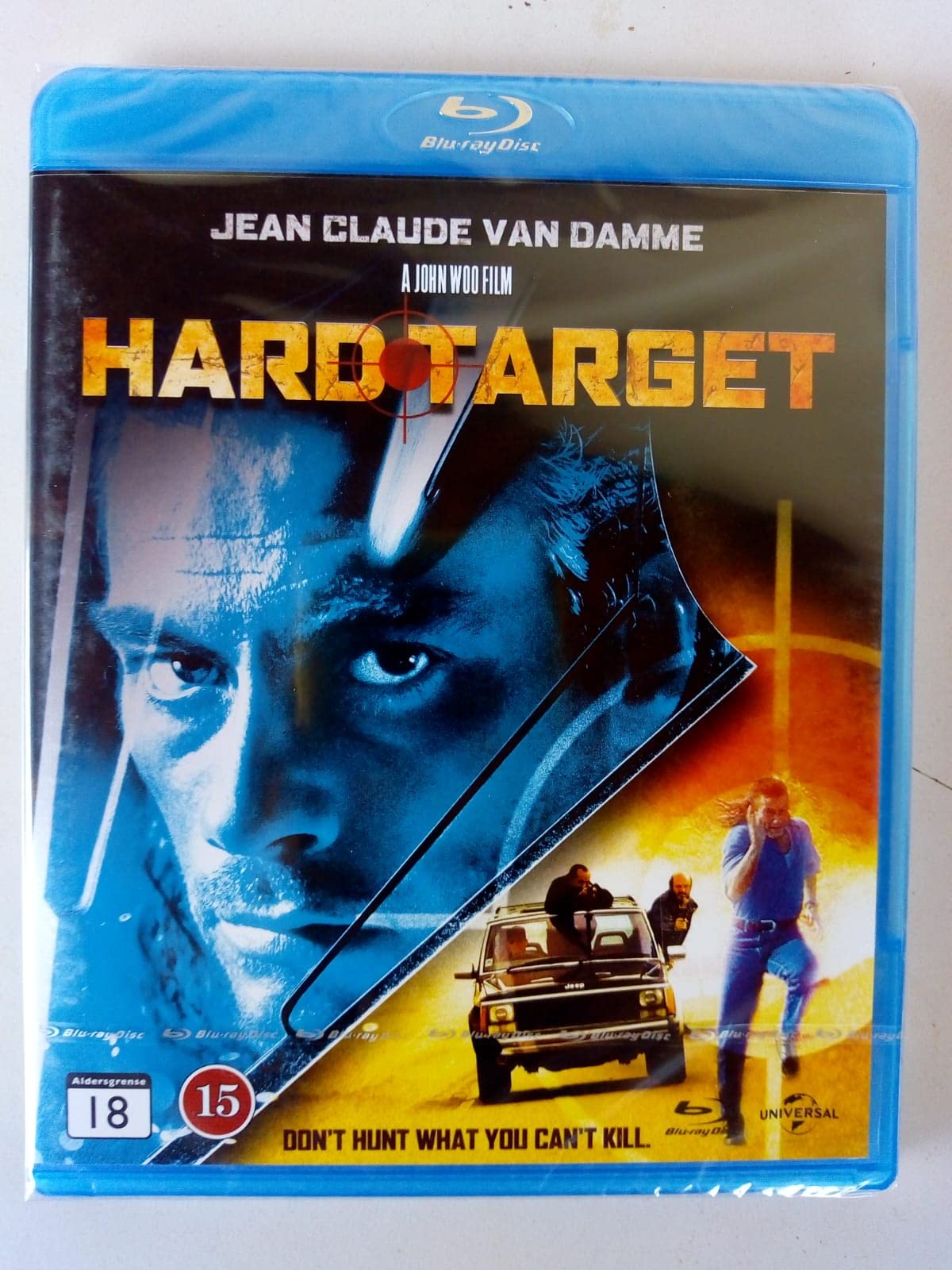 Hard Target (1993) [Blu-ray]: Amazon.de: Chuck Pfarrer, Robert Apisa ...