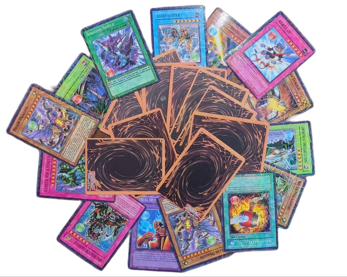 Structure Deck YuiGi - Oh ! 3D Trading Game Card : Amazon.in: Toys & Games