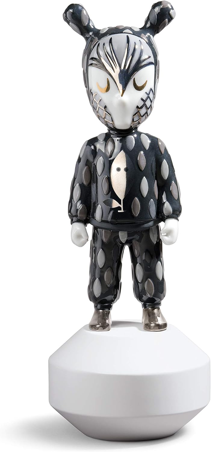 Amazon.com: LLADRÓ The Guest by Rolito Figurine. Small Model. Numbered ...