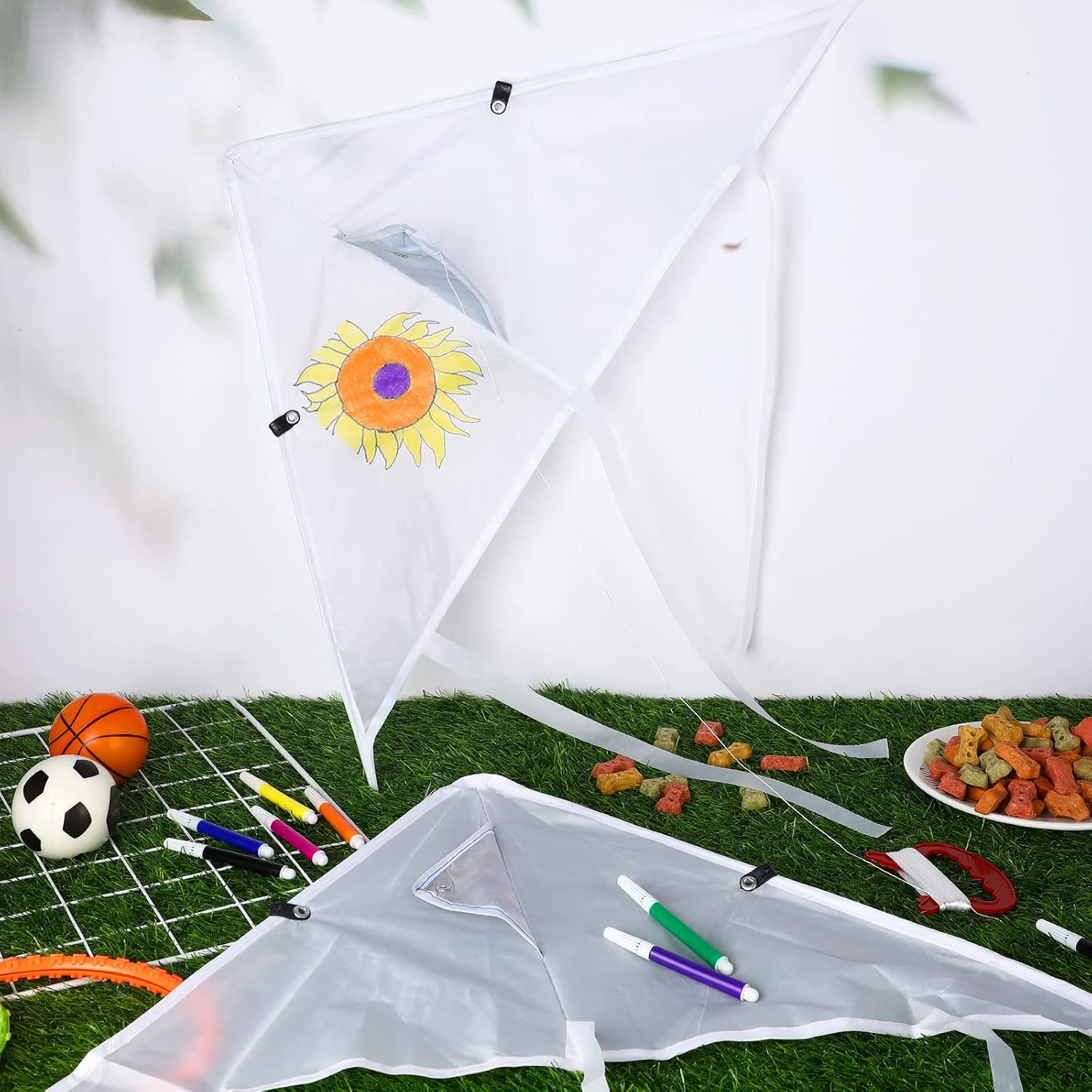 Honoson 20 Pieces DIY Blank Kite with Watercolor Pens and String 20 ...