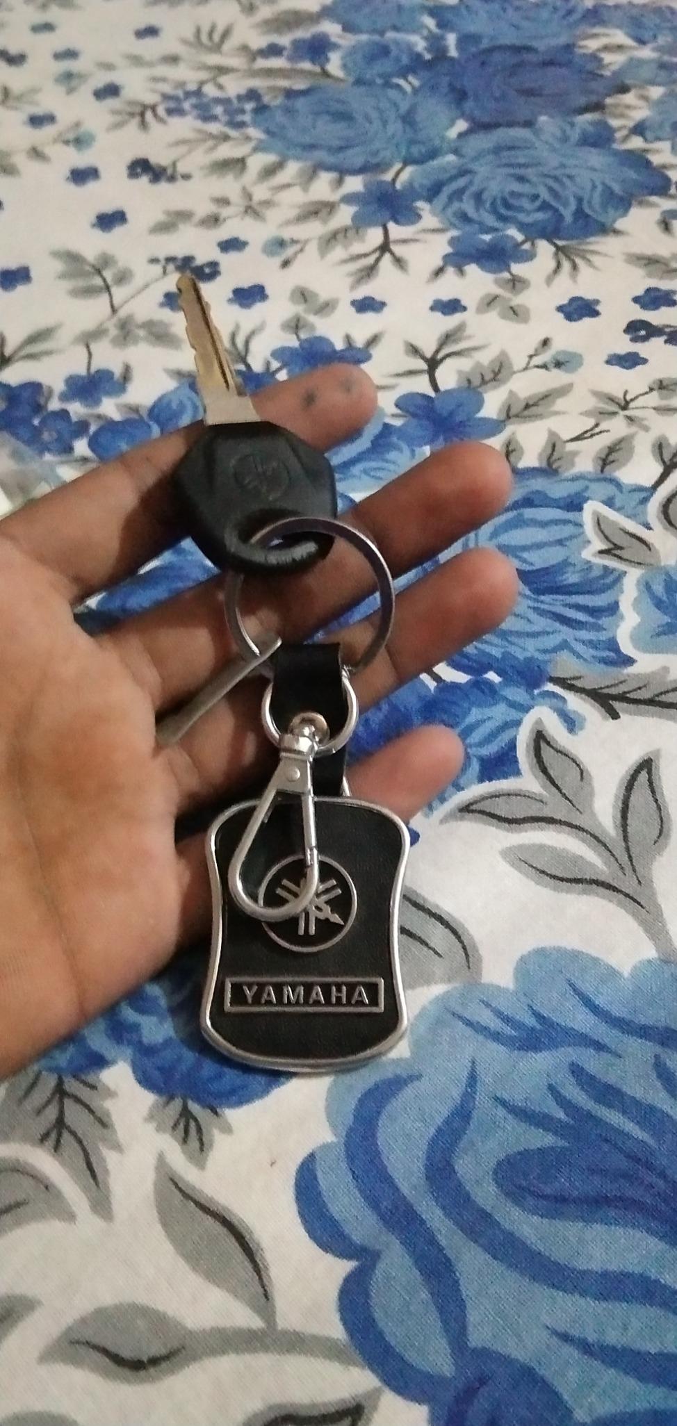 Asier Key Chain for Yamaha Car Bike Black Leather Keychain Key Ring ...