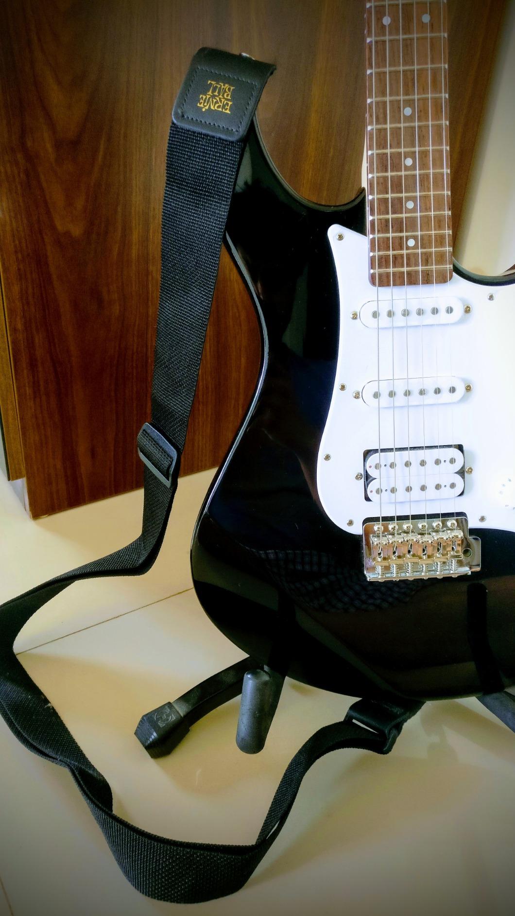 Ernie ball 4036 Ernie Ball Guitar Straps Black Leather : Amazon.in ...