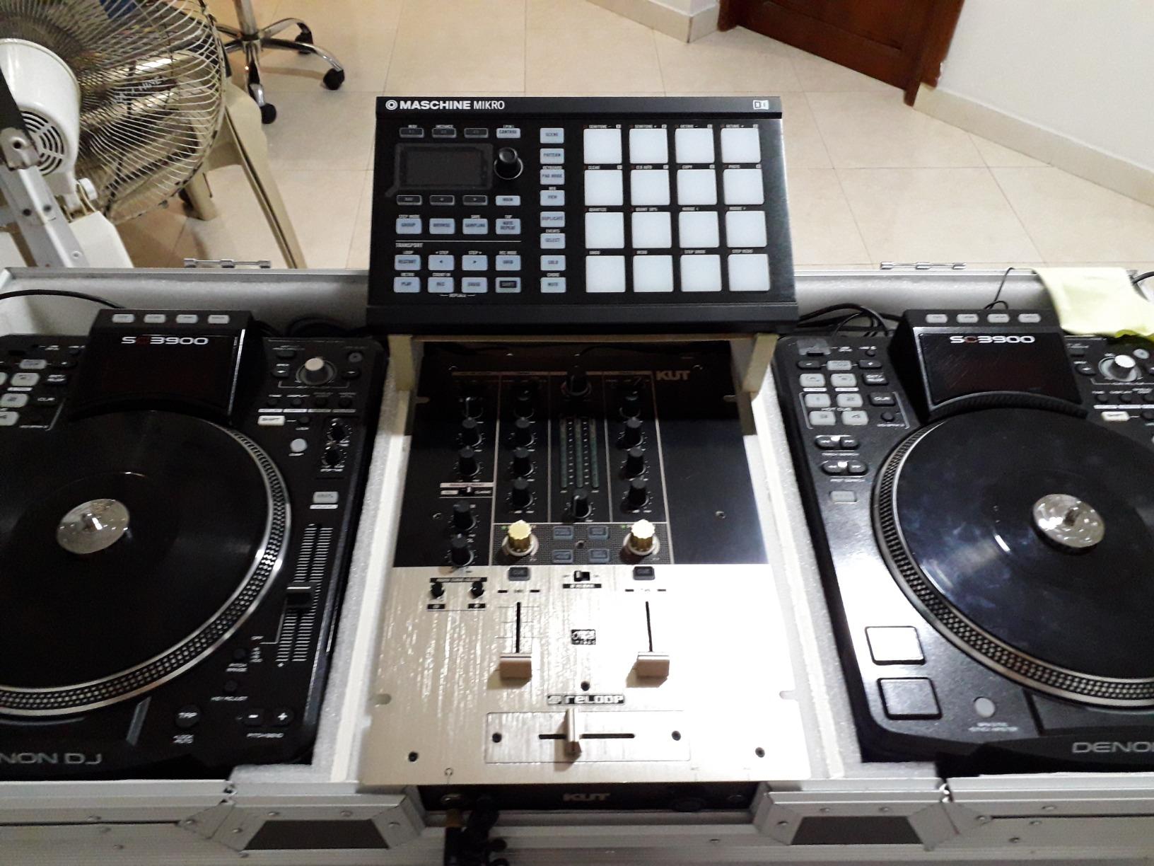 Amazon.com: Reloop KUT Digital Battle FX Mixer with Innofader : Musical ...