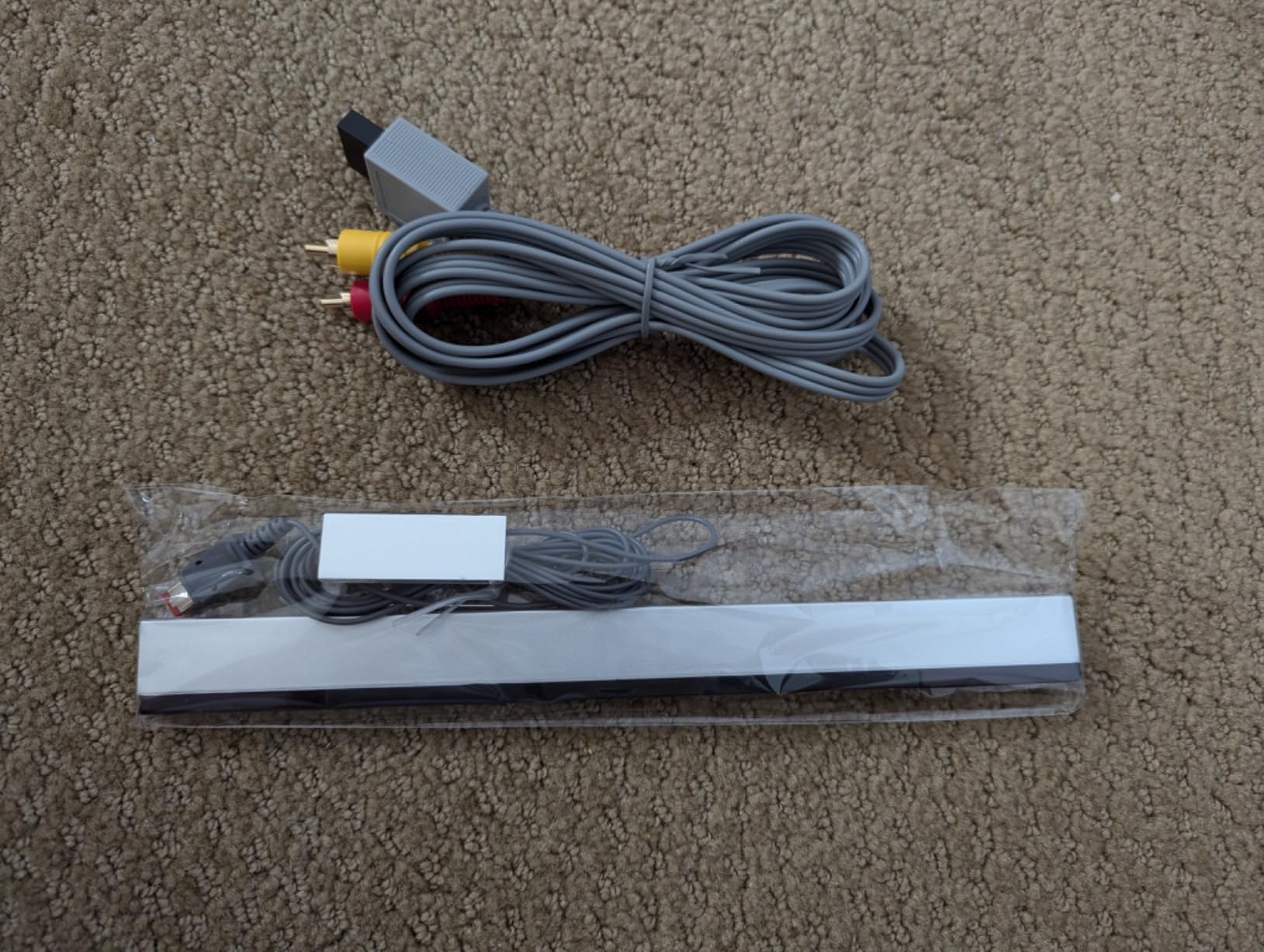 Amazon.com: 2 in 1 Wii Sensor Bar + Wii Composite Audio Video Cable ...