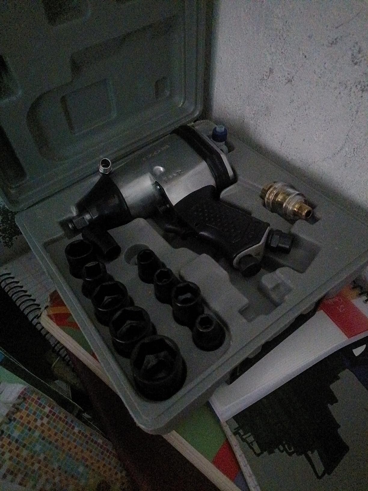 IZOM IZ-5004SG 1/2" Impact Wrench Kit (16 Pieces), Consisting of Impact ...