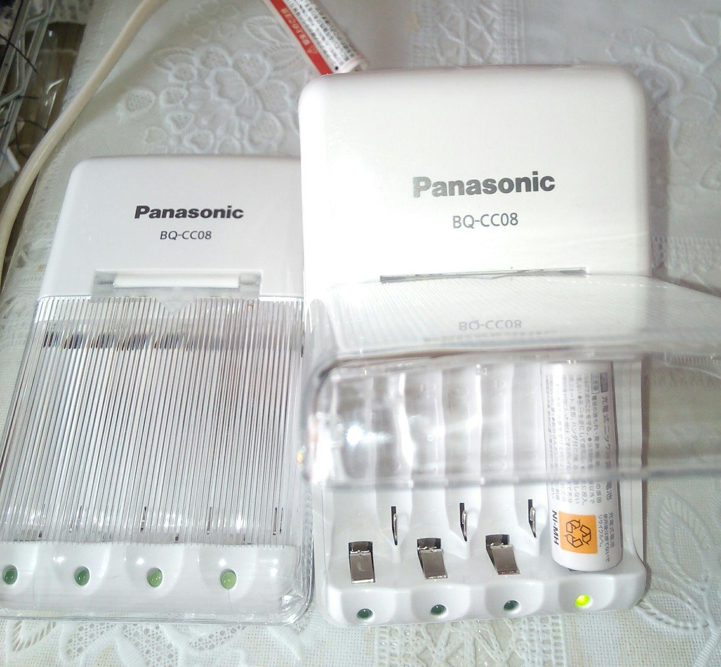 Amazon | Panasonic 単3・4形ニッケル水素電池専用急速充電器 BQ-CC08 | パナソニック(Panasonic) | 充電器単体