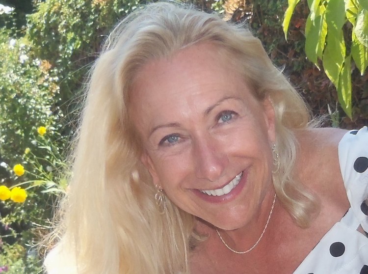 Amazon.com: Lucy L. Melbourne: books, biography, latest update