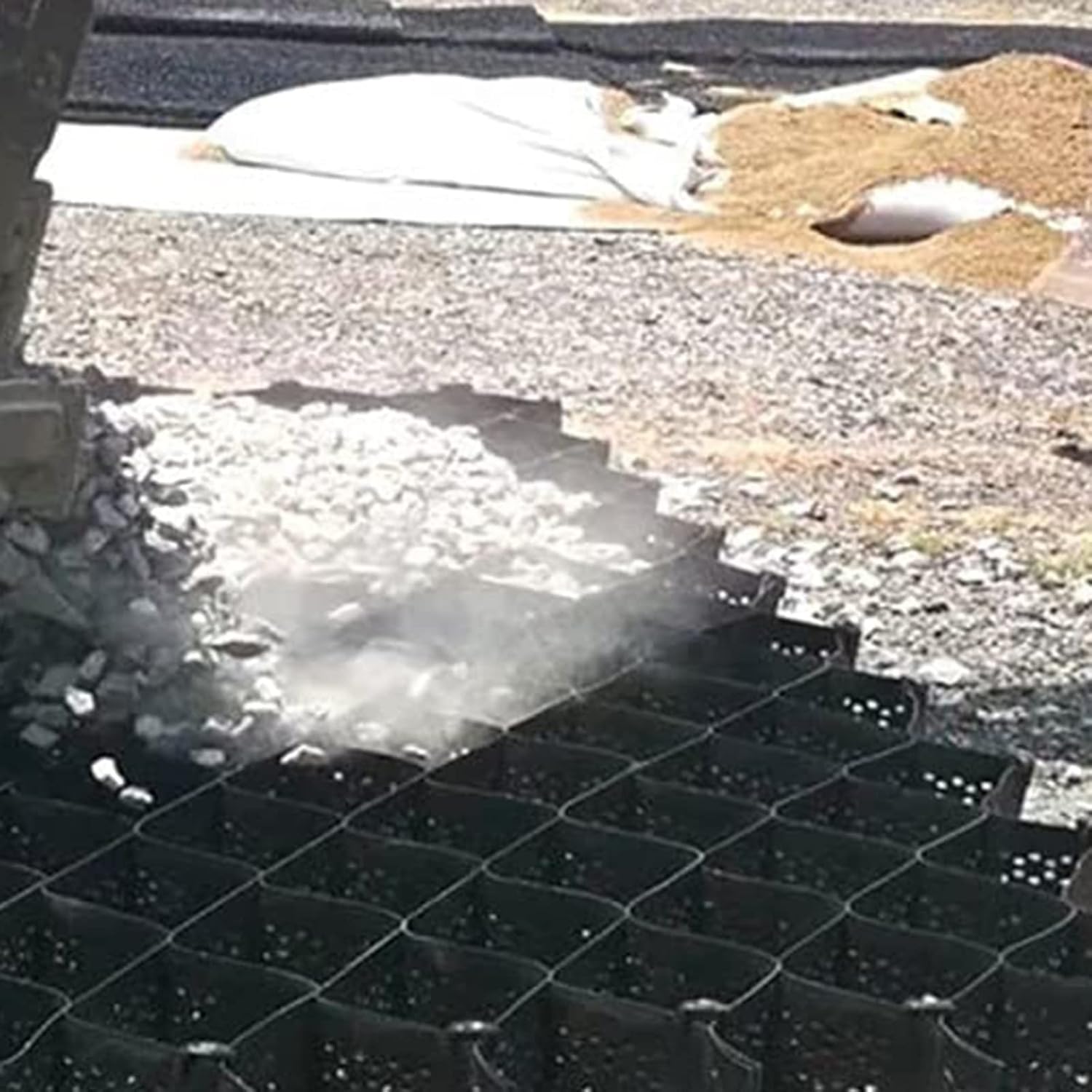 Amazon.com : ZJMAMA Geogrid Mesh Gravel, Parking Lots Driveway Fire ...