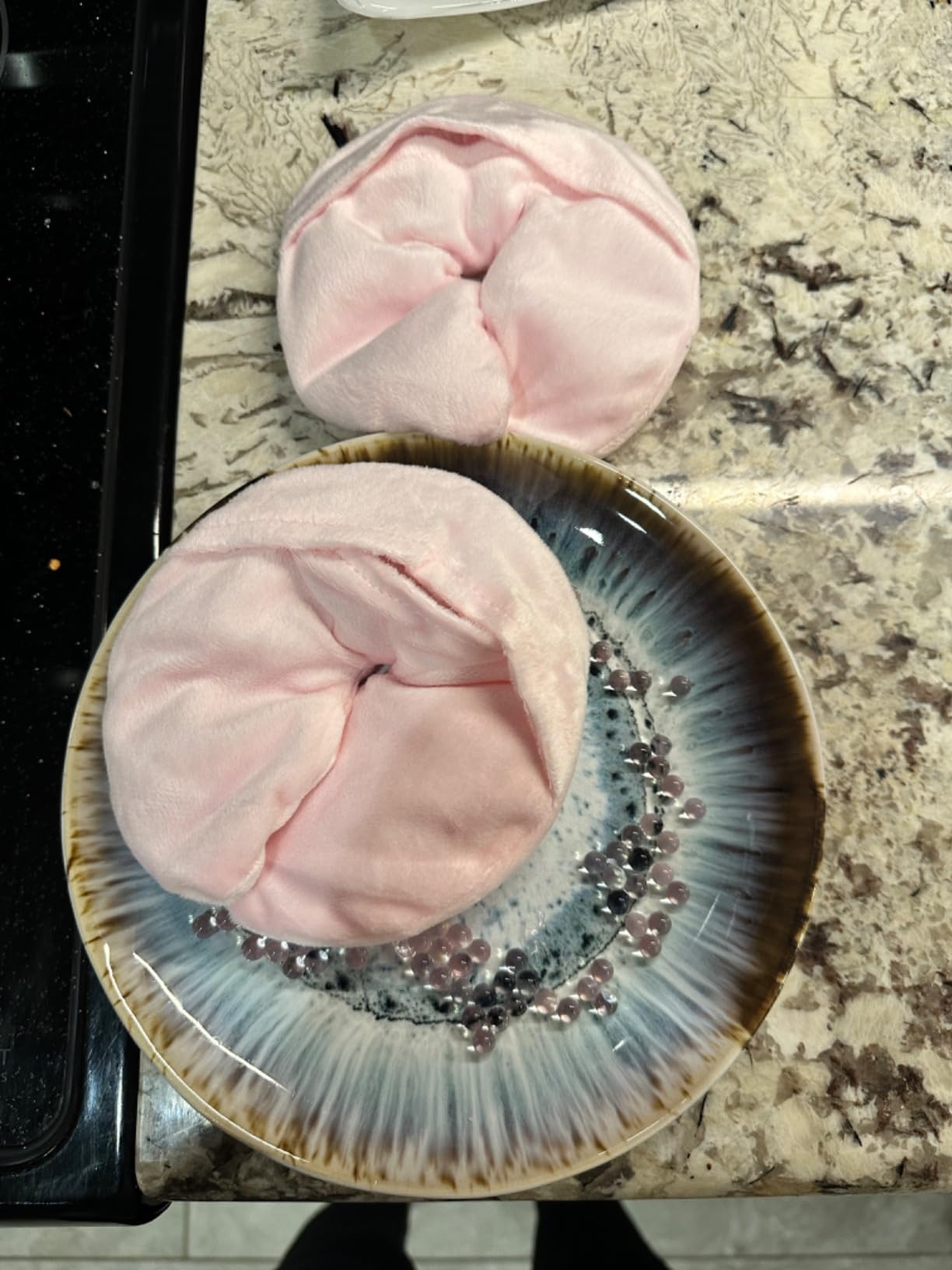 Amazon.com: Hot/Cold Breast Gel Bead Ice Packs Breast Cooling/Heat Pads ...