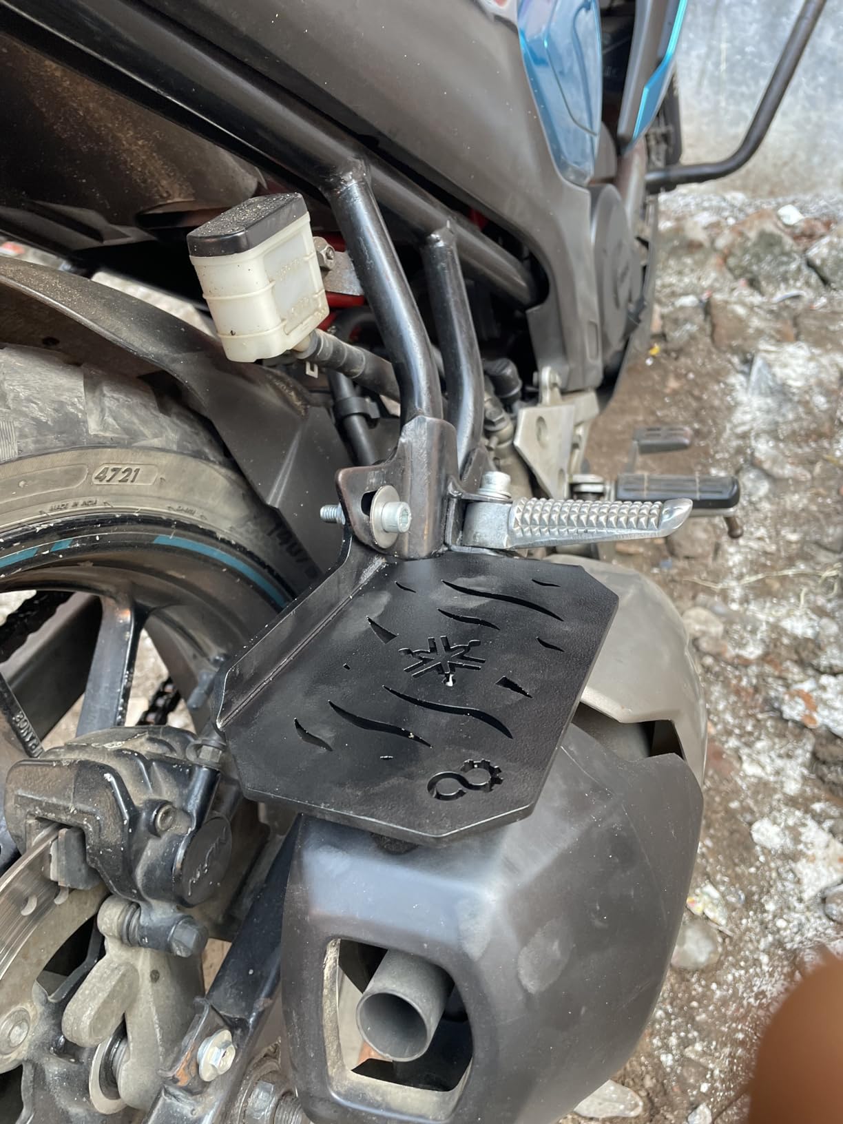 Auto Infinity Pillion Footrest Compatible With Yamaha FZ-S v3, FZ v3 ...