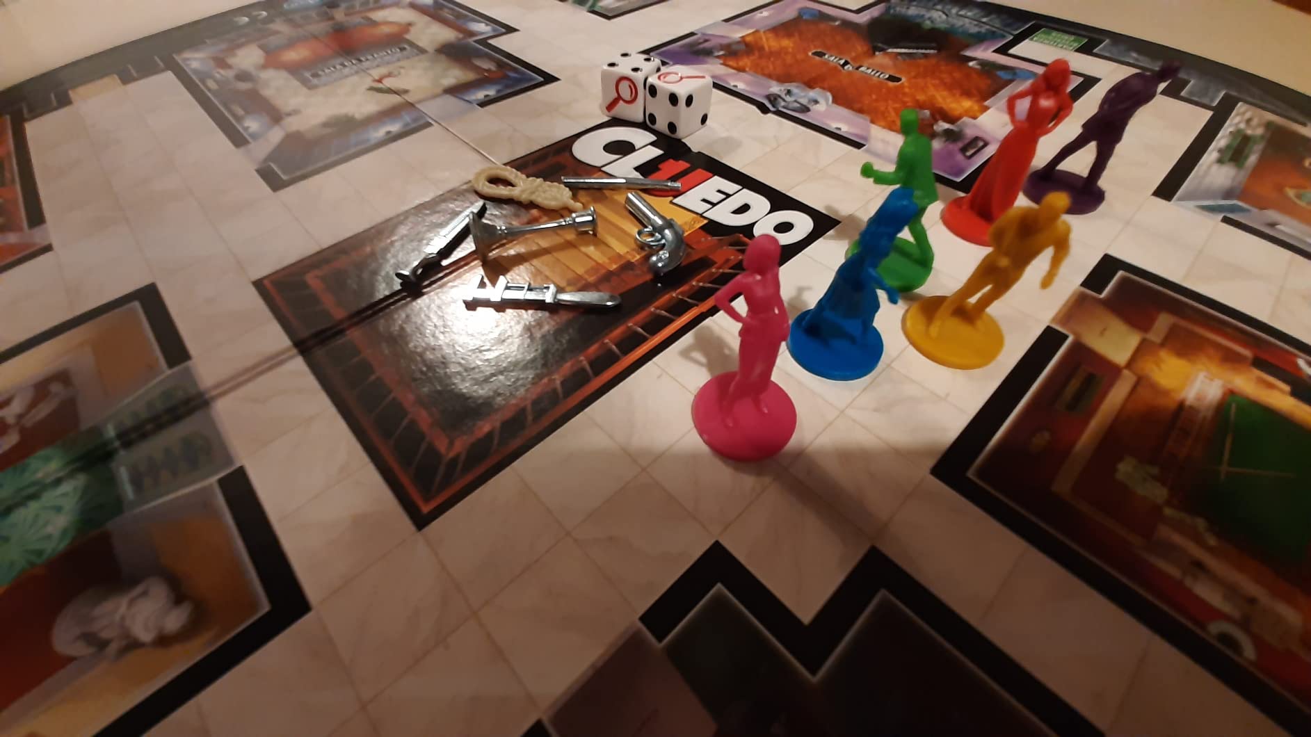 Hasbro Gaming - Cluedo, Gioco in Scatola, 8 anni to 99 anni : Amazon.it ...