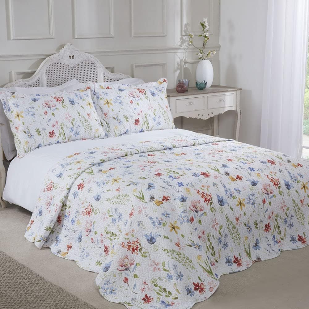 Emma Barclay Spring - Quilted Patchwork Bedspread Set - Double : Amazon ...