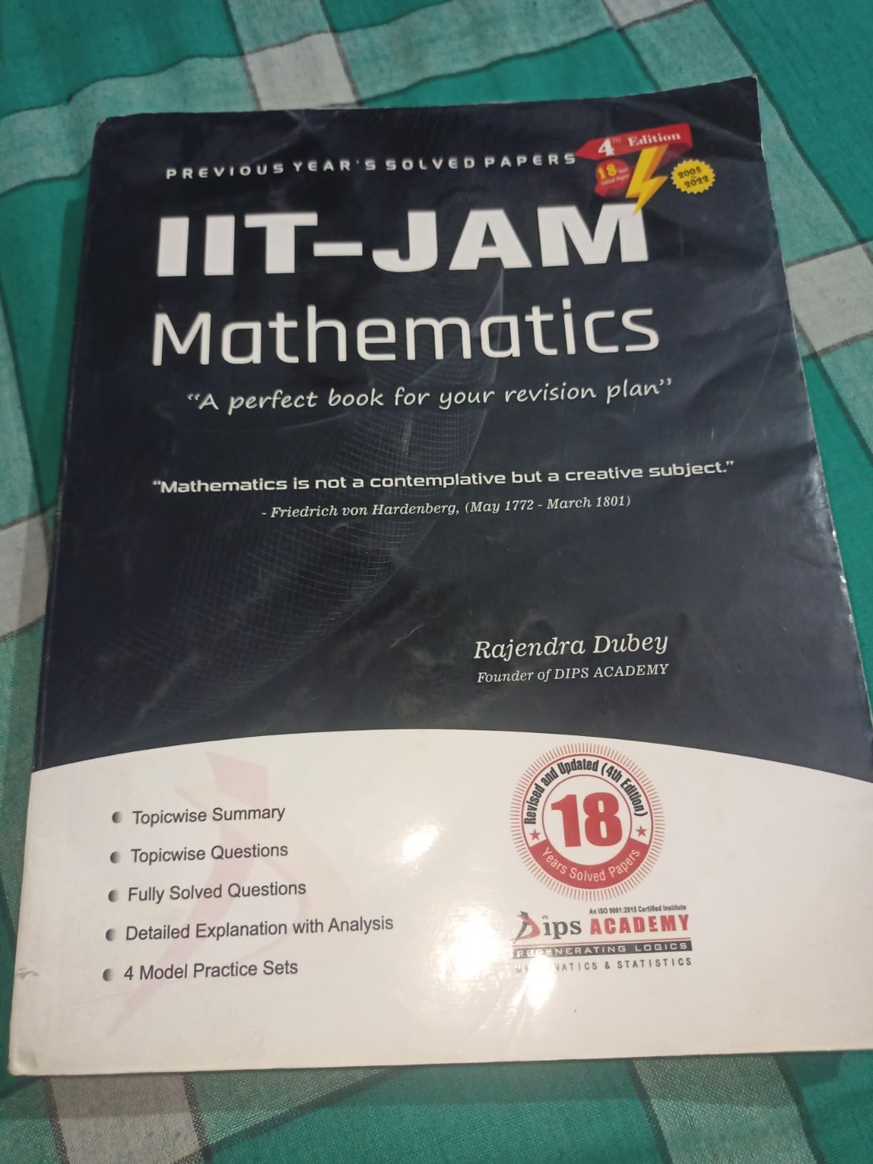 Buy IIT JAM MATHEMATICS Previous year's solved papers - 4th Edition ...