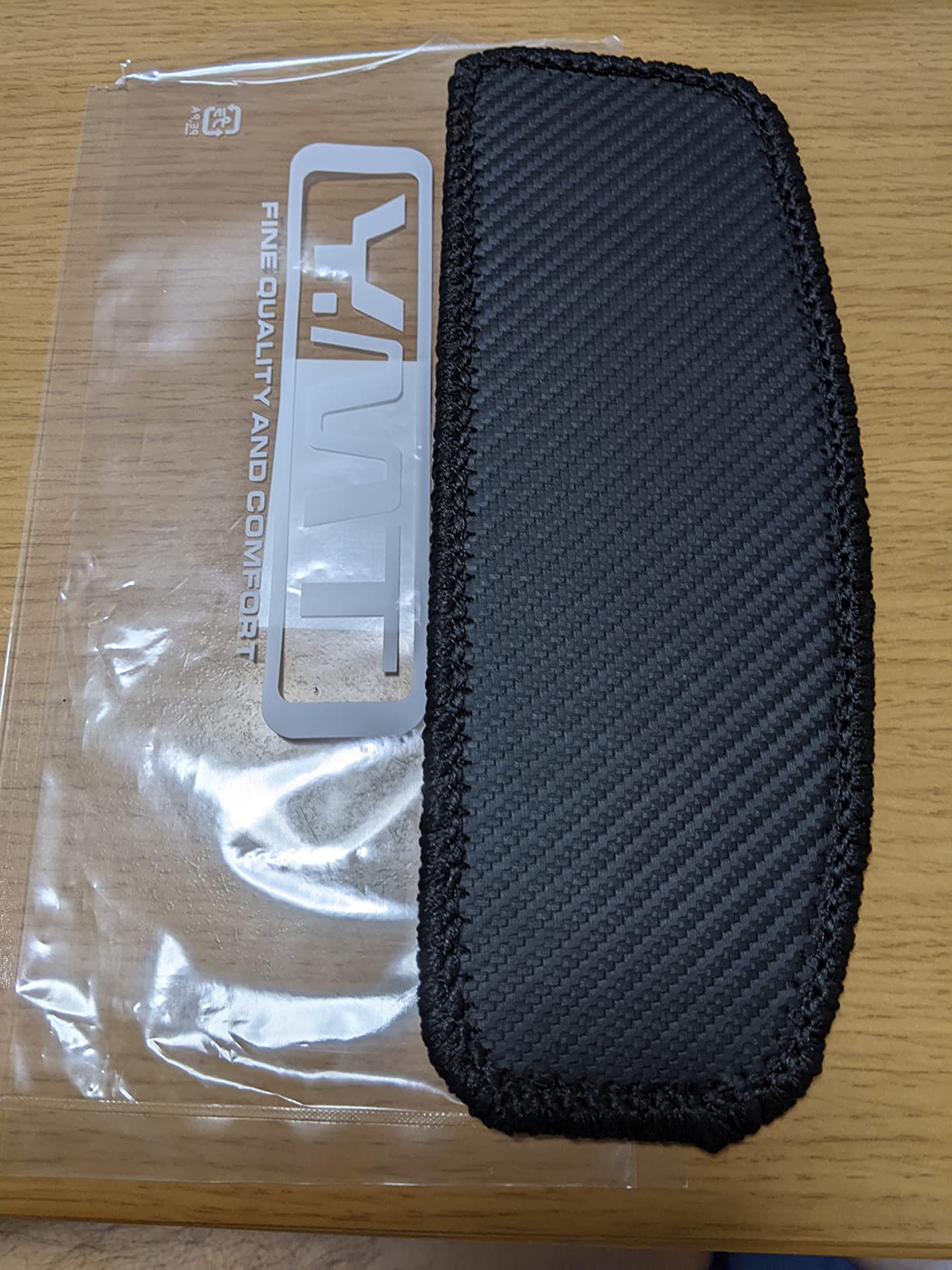 Amazon | YMT 日産オーラ AURA FE13系 カーボン調ラバー製フットレストカバーマット | フロアマット | 車＆バイク