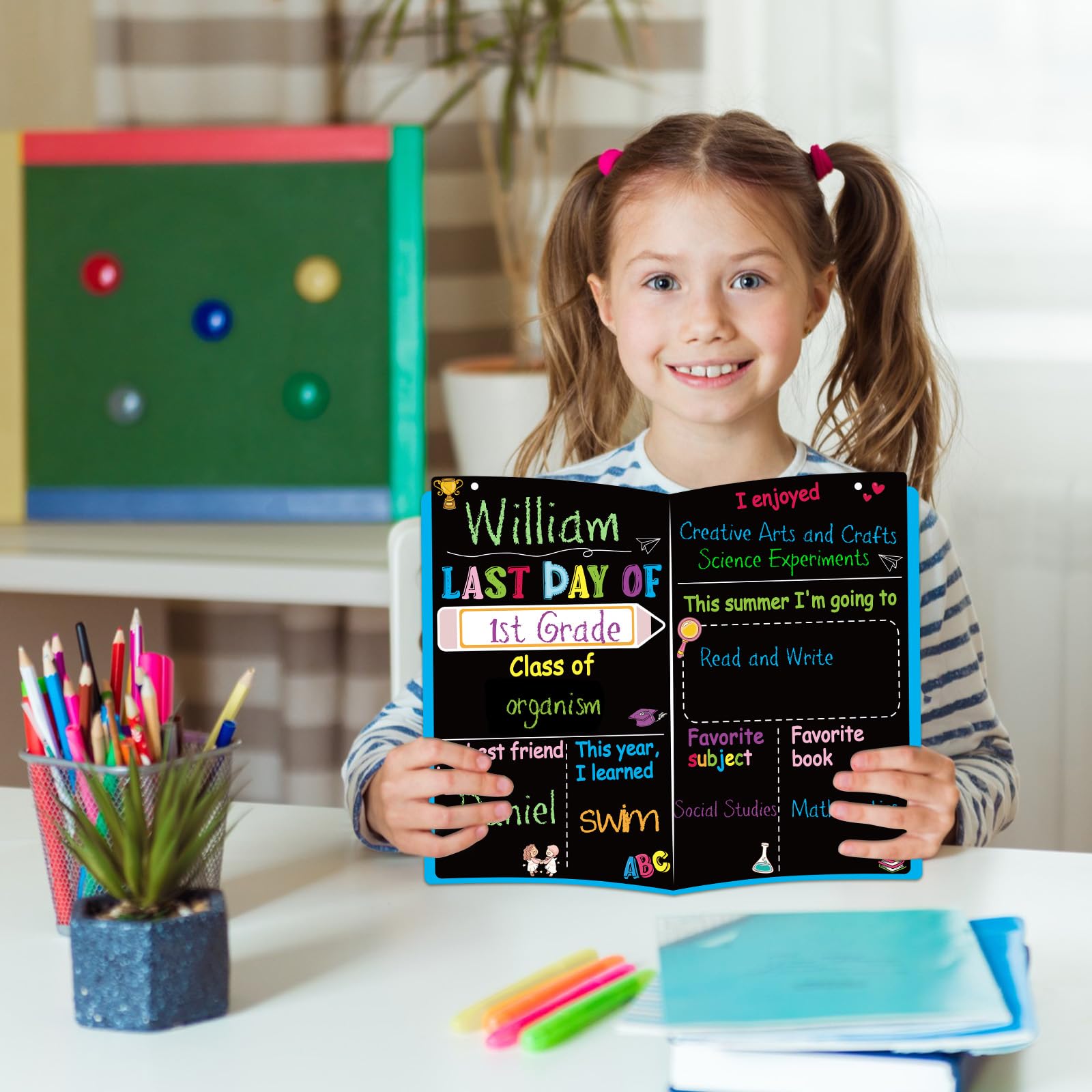 Snapklik.com : First Last Day Of School Chalkboard Signs For Kids, 13 ...