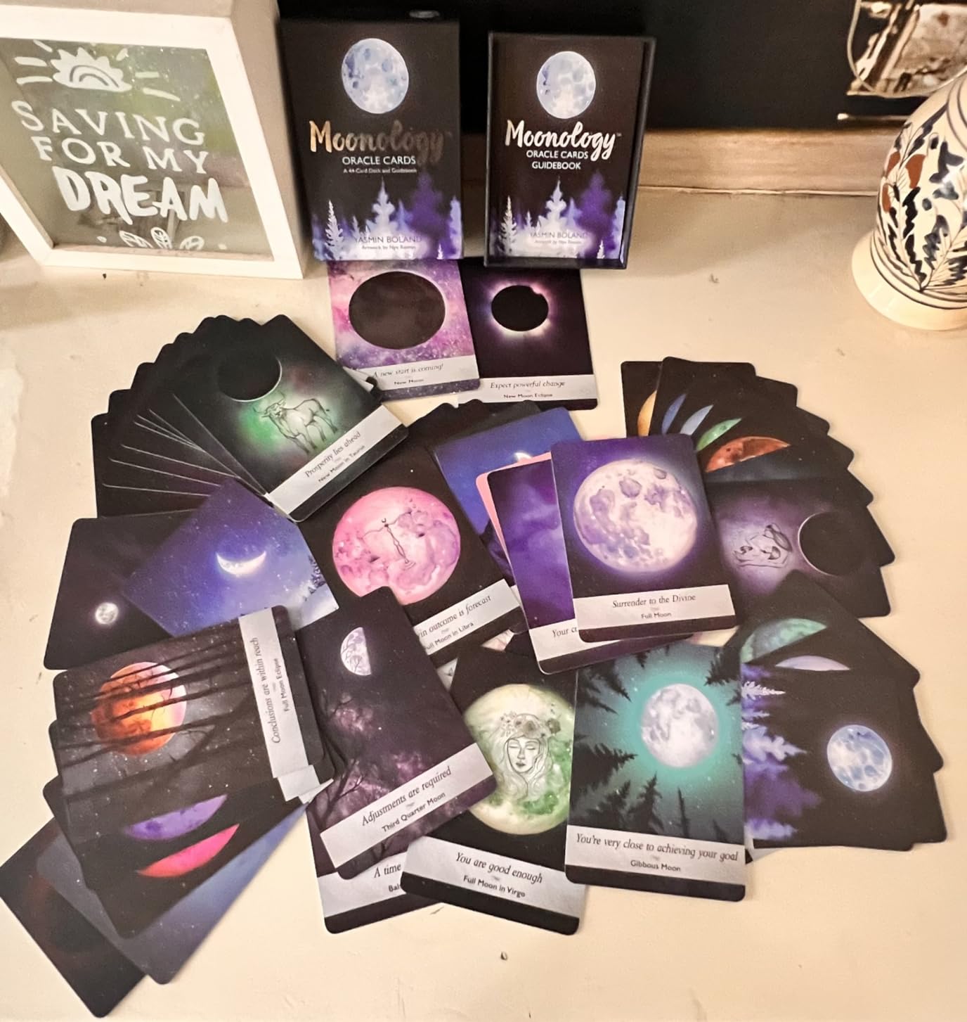 Moonology Oracle Cards: A 44-Card Moon Astrology Oracle Deck and ...