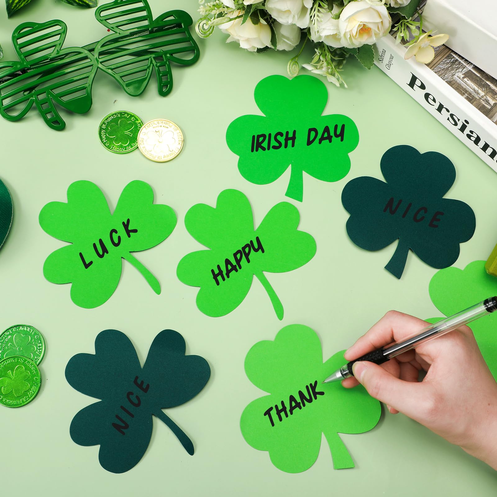 Snapklik.com : 200 Pcs St Patricks Day Shamrock Cutouts Bulletin Board ...