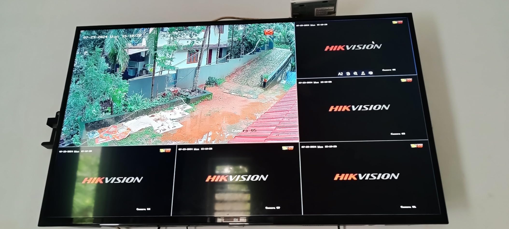 HIKVISION 16 Channel DVR with 5MP 16 Bullet Cameras with Audio ...